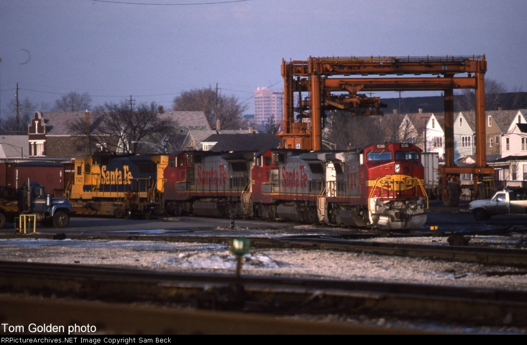 ATSF 536, 503, 500, and 7427 on #971
